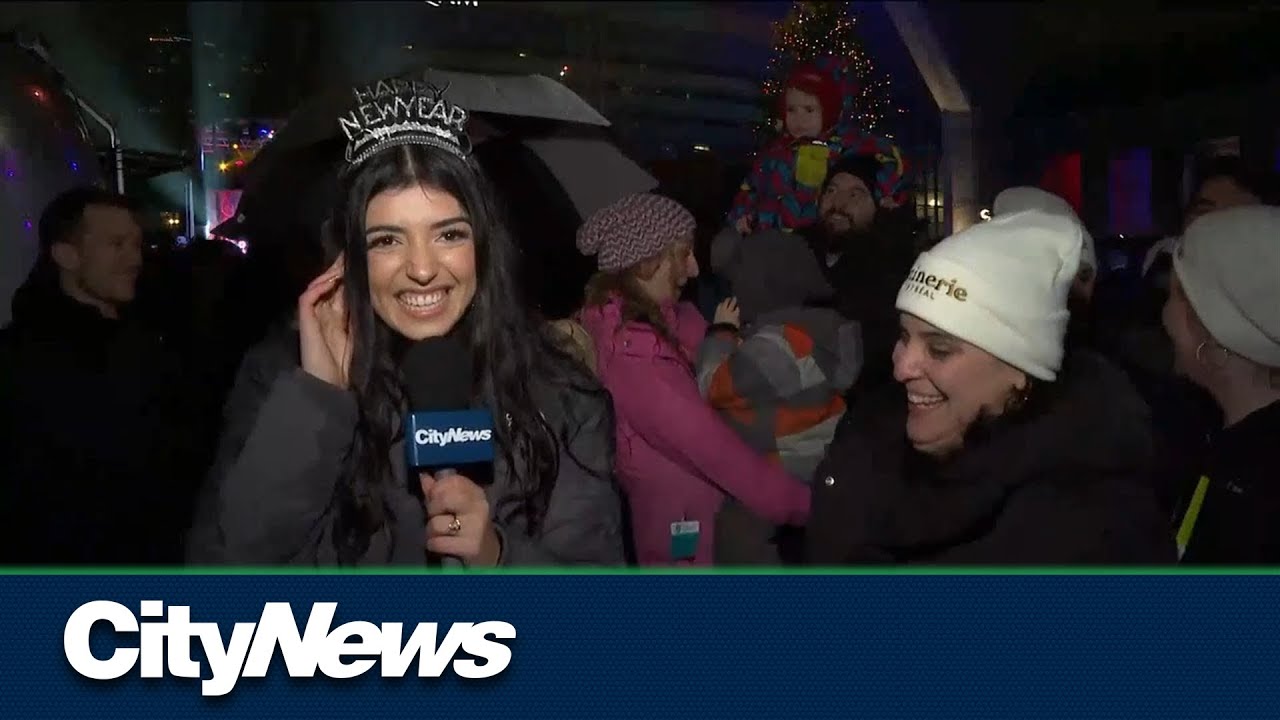New Year’s party at Montreal’s Grand Marché de Noël - YouTube