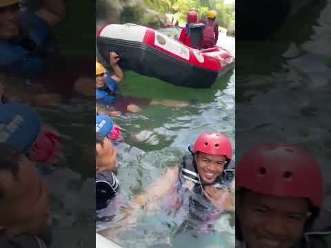 Hampir tenggelam saat arung jeram 😭 #sungai #arungjeram #youtube