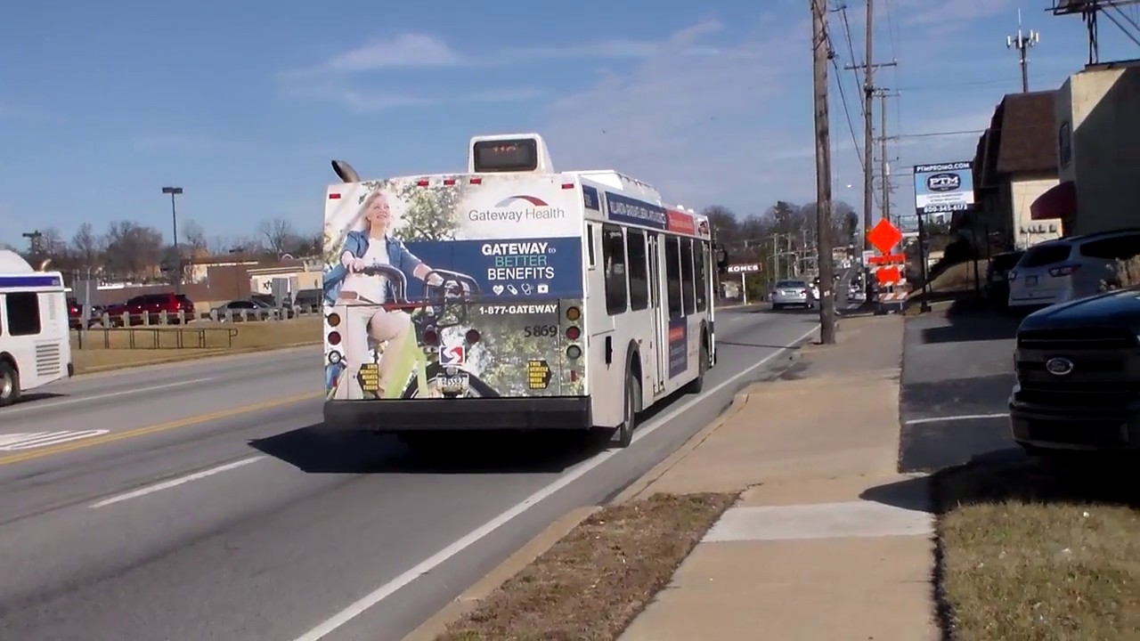 SEPTA BUS: NEW FLYER D40LF 5869 ON ROUTE: 110 - YouTube