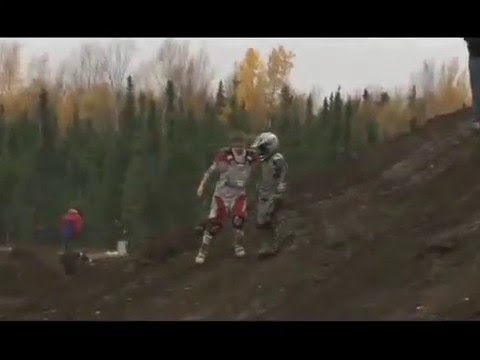 Lisa Kelly dirt bike freestyle - YouTube