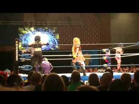 Fantasy Super Cosplay Wrestling - Jinx vs team RWBY - YouTube