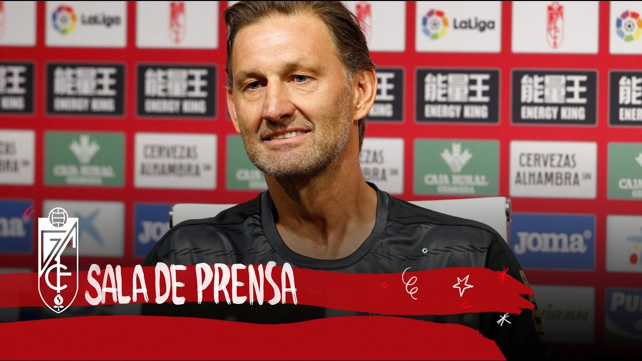 Tony Adams: "No tenemos nada que perder y vamos a luchar" - YouTube