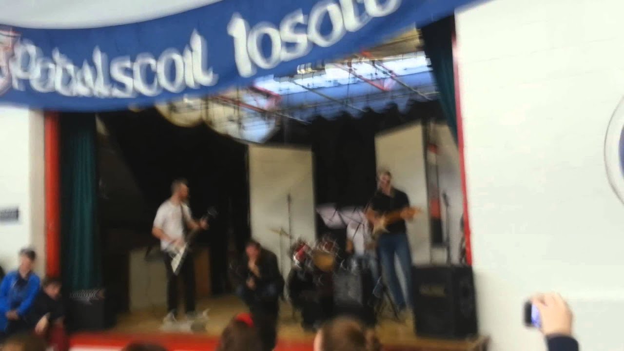 Pobalscoil Iosolde Teachers Christmas 2014 - YouTube