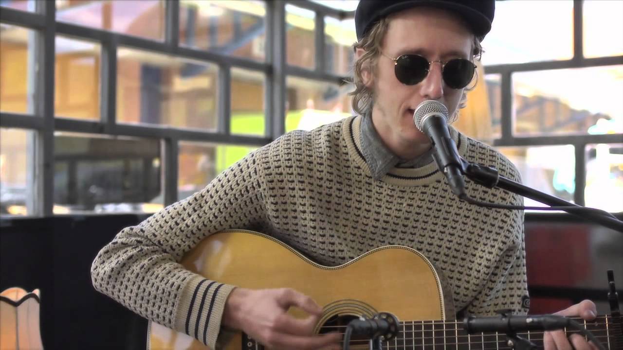 Jonas Alaska - Tonight (Live) - YouTube