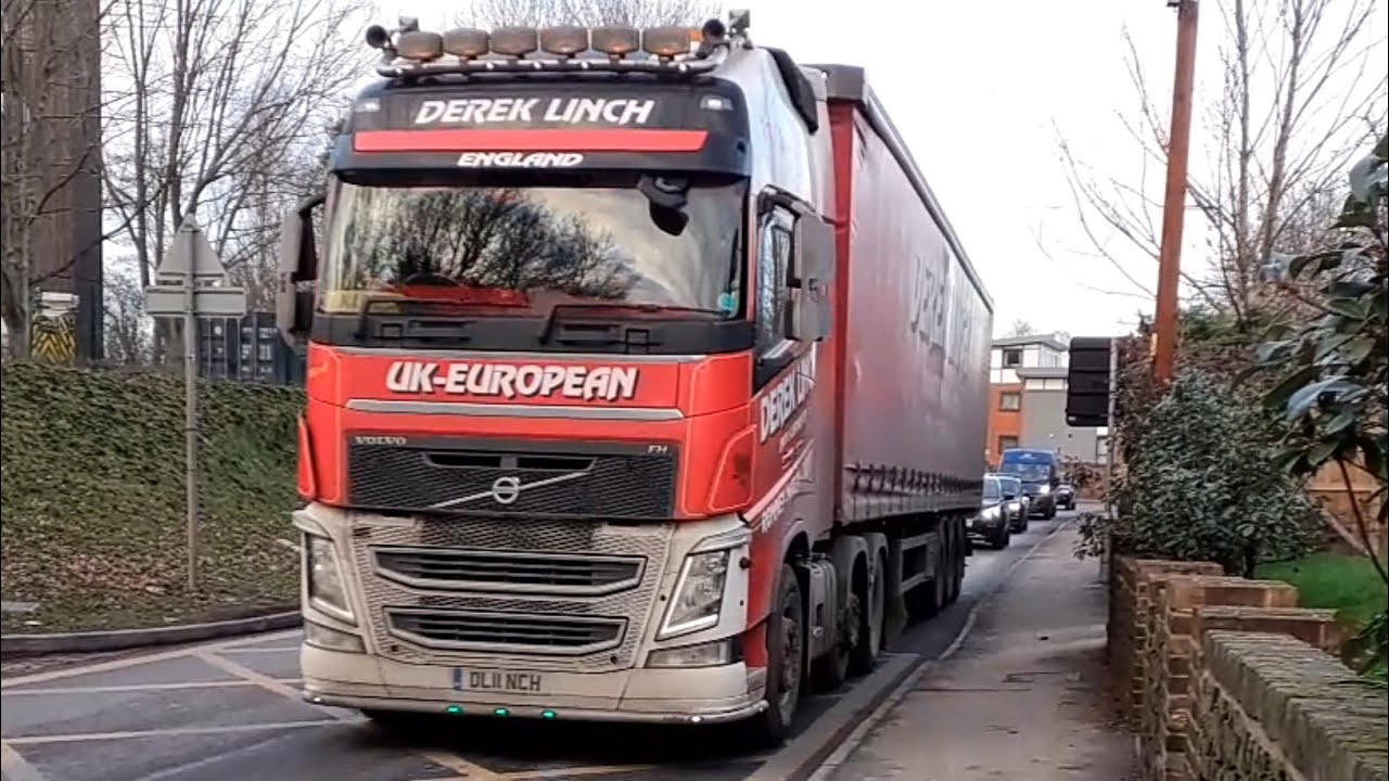 Derek Linch volvo FH horn - YouTube