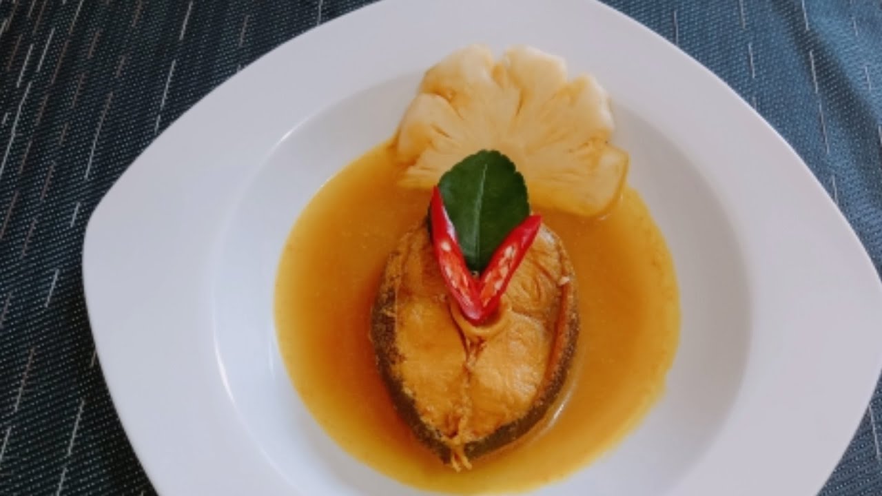 Yellow fish soup ll Ikan Gangan Belitung - YouTube