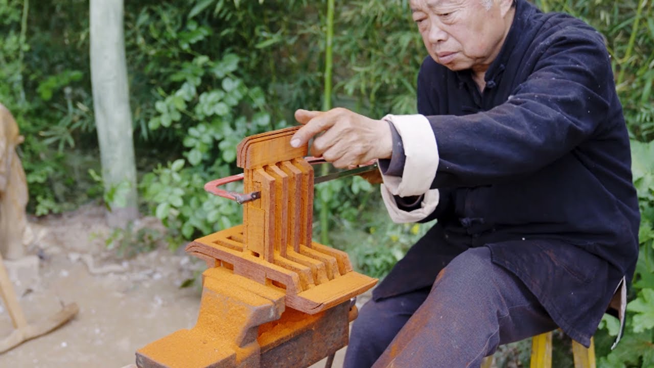 Chinese Master Carpenter Makes Variable Bracket From Whole Pieces Of ...