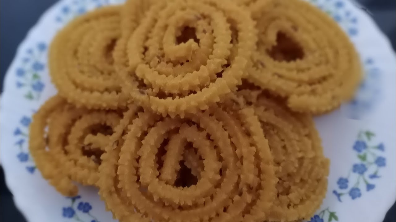 How to make kaara murruku||murruku recipe||snack recipe - YouTube