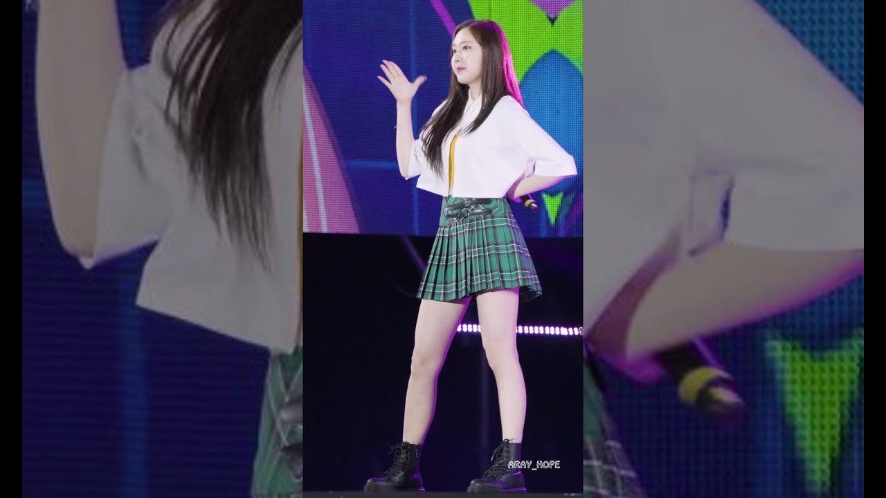 [4k]190921 모모랜드 MOMOLAND (나윤 NaYun) "BAAM 배앰" @국회의사당 _직캠 FANCAM - YouTube