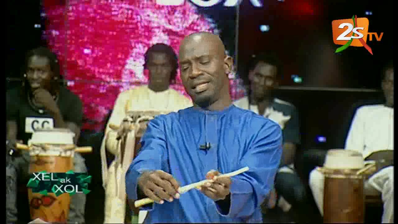 SABAR BOU TOTHIE AVEC TOUNKARA DANS XEL AK XOL - YouTube