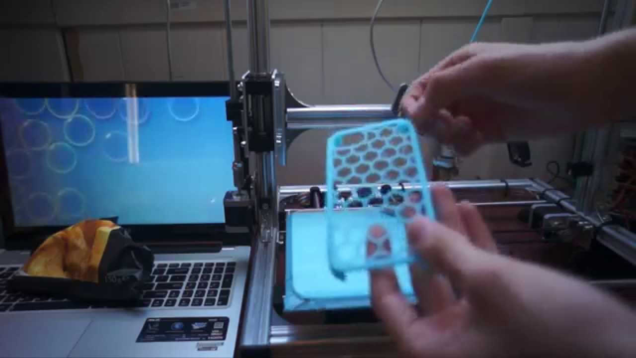 3D printing Iphone 4 4s case (Velleman K8200) - YouTube