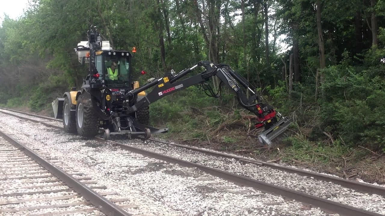 Huddig Mulching on Rail - YouTube