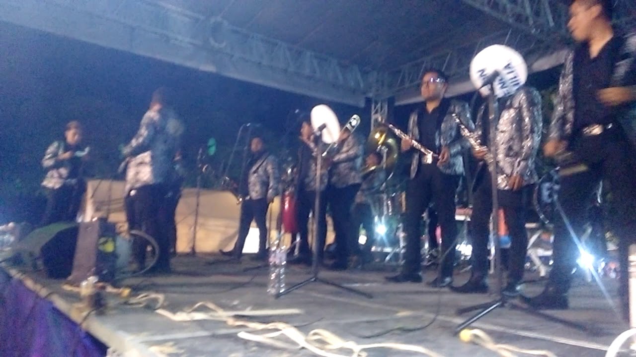 A través del vaso - Banda 3 Pueblos - YouTube