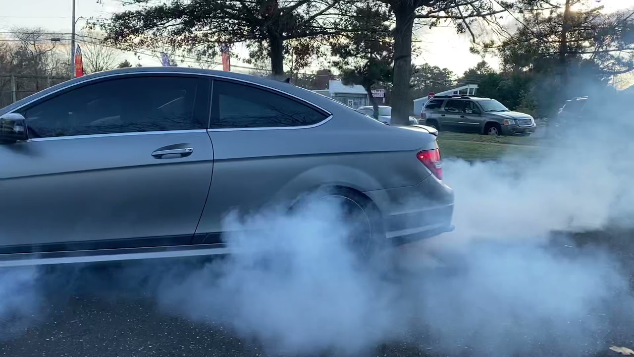 Mercedes-Benz AMG c63 BURNOUT / 507 Edition - YouTube