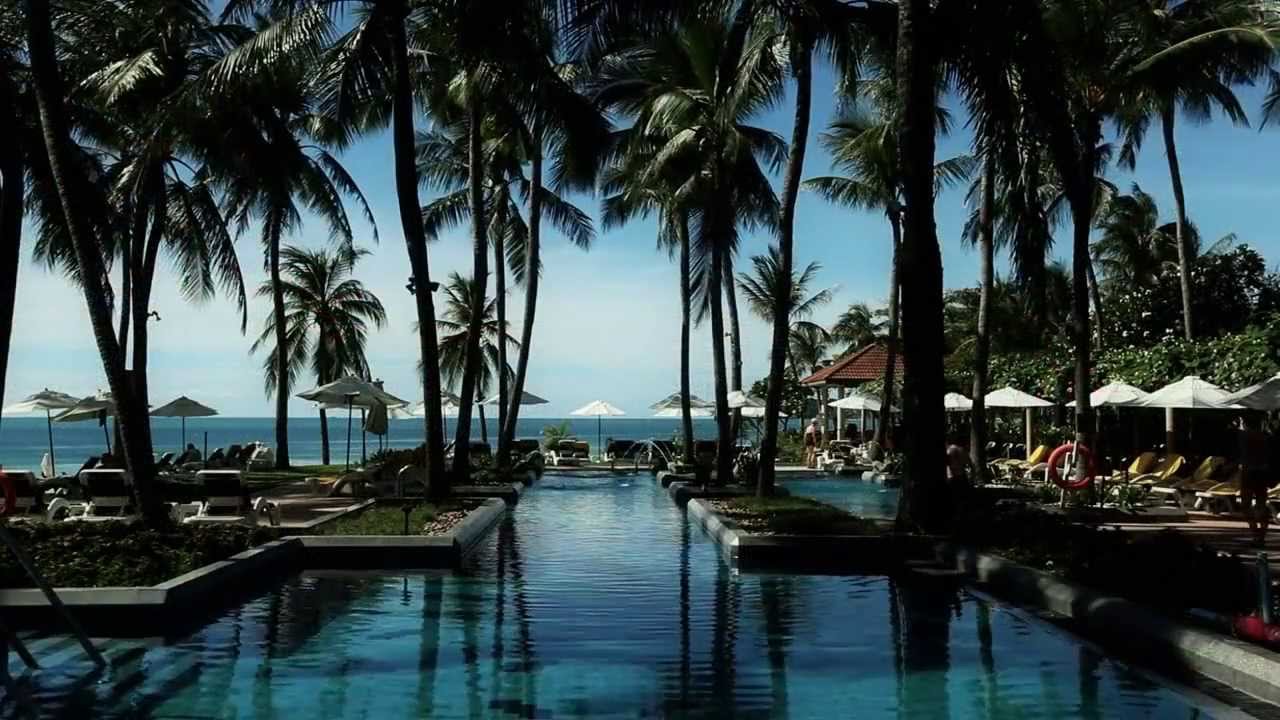 Centara Grand Beach Resort Samui - YouTube