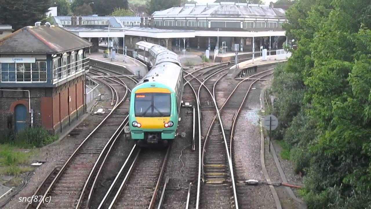Southern Class 171 arriving at Lewes - YouTube