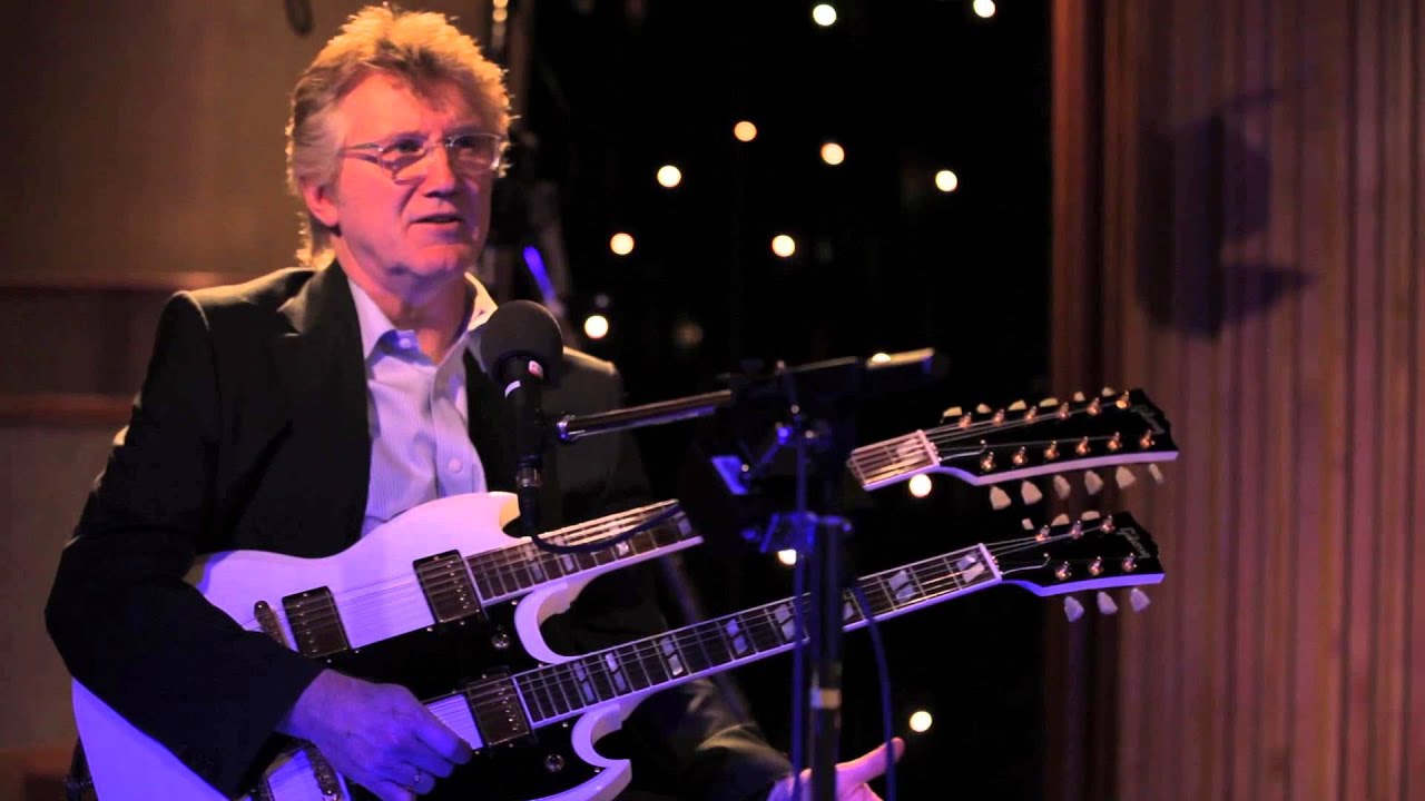 How-to Play An Amazing Guitar Solo w/Triumph's Rik Emmett - YouTube