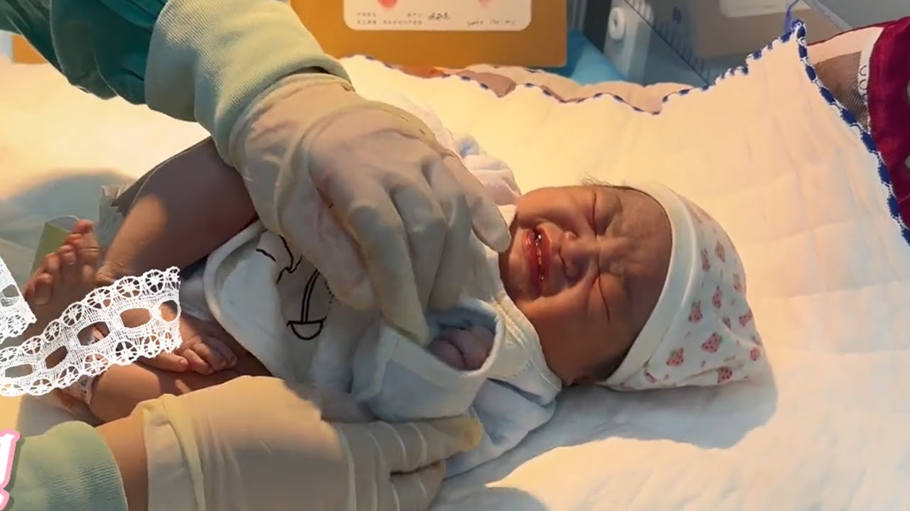 Childbirth - Normal Delivery| LIVE BIRTH VLOG | C-SECTION DELIVERY IN ...