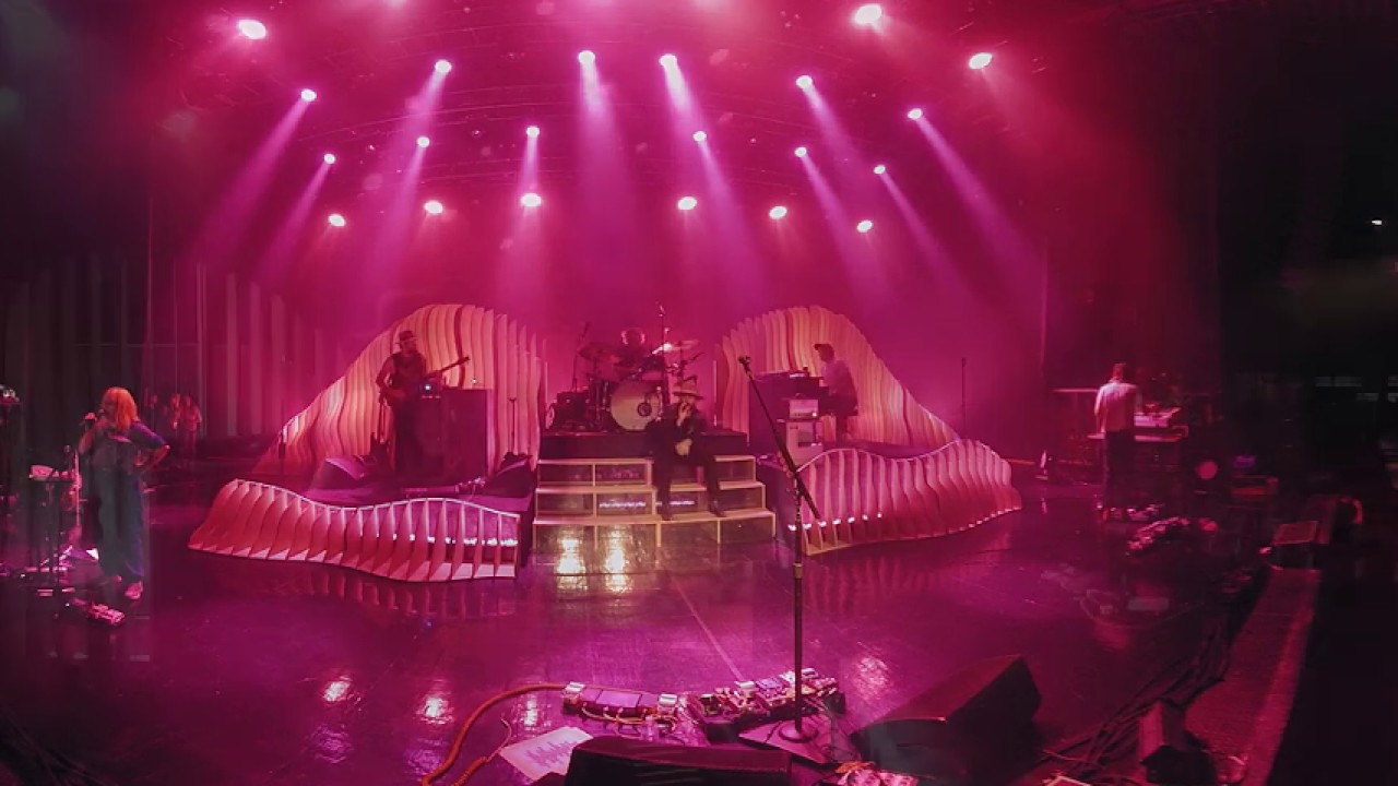 The Head and the Heart "Honeybee" (360° Live for MelodyVR) - YouTube