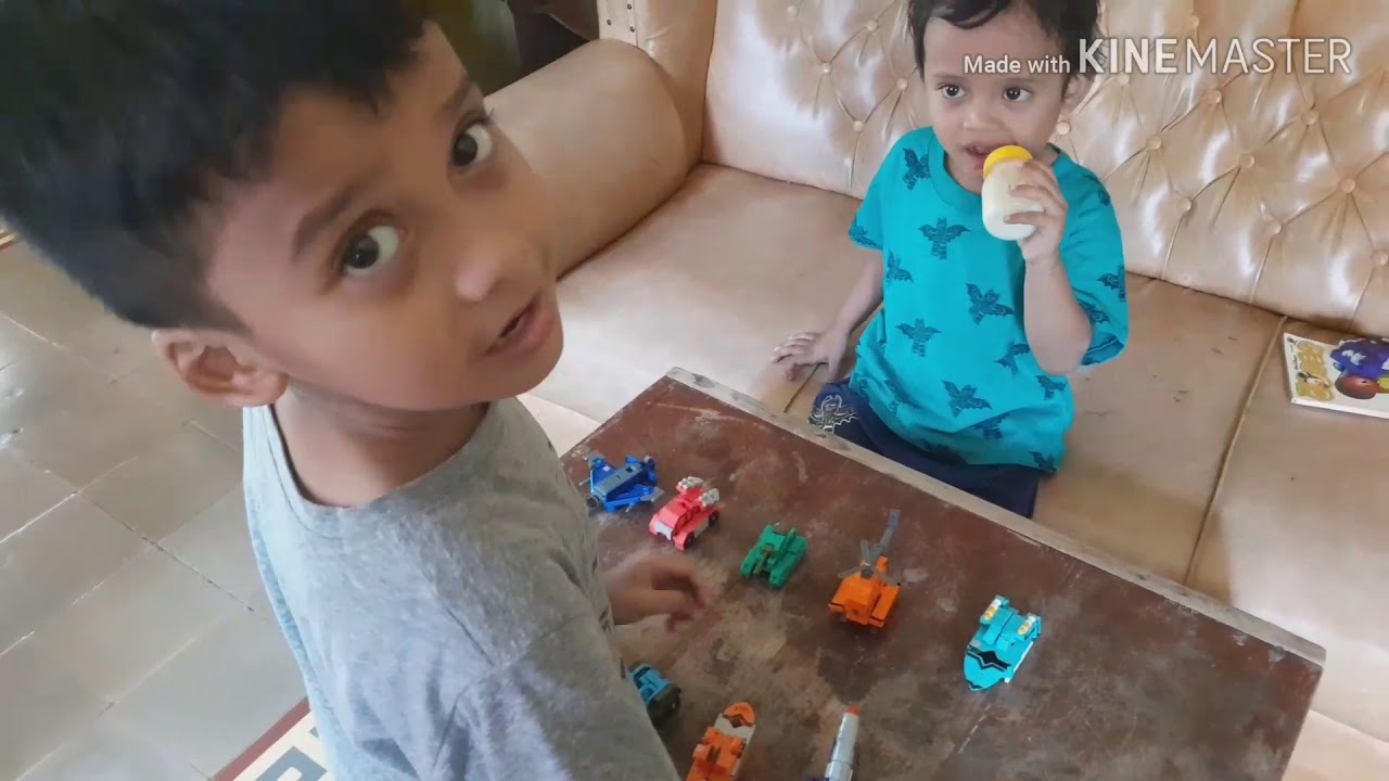 Bermain Emco Number Robot| Pocket Morphers | Robot Mega Botz ...