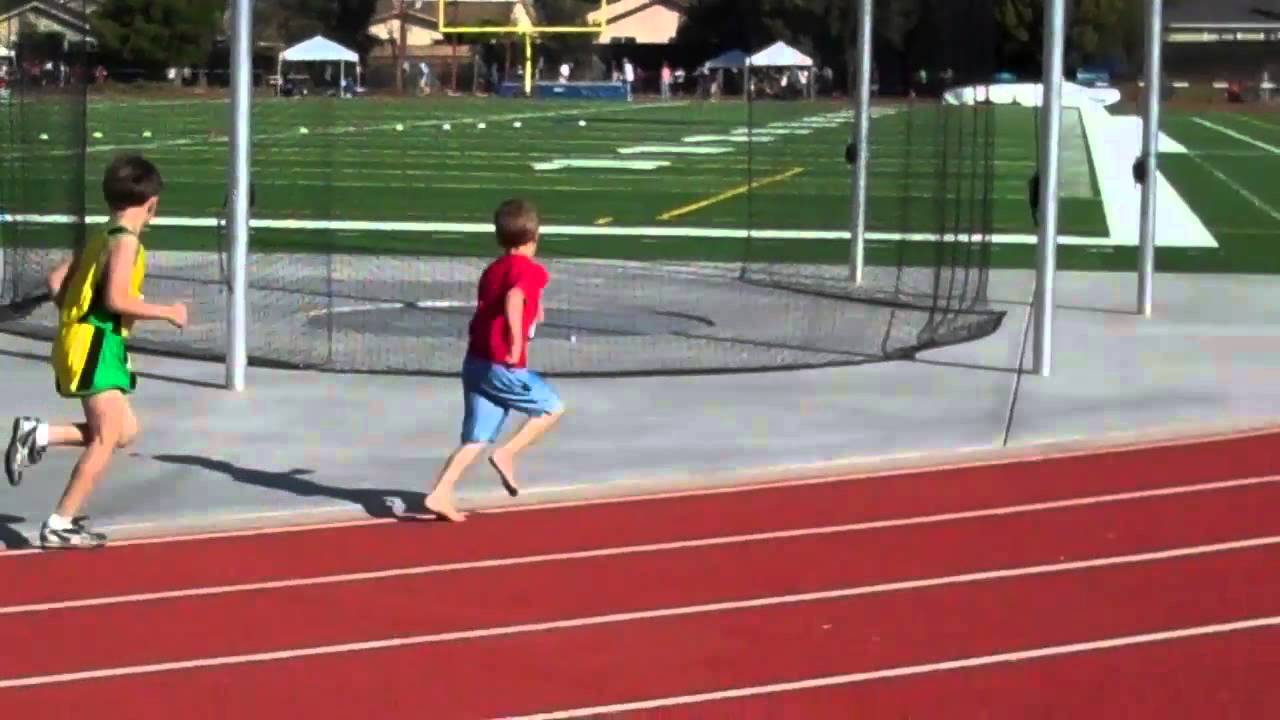 Daniel race 1500m lap 2 - YouTube