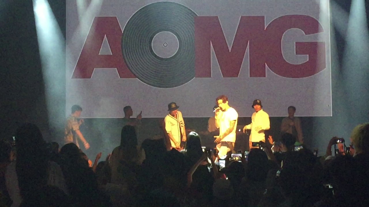 【AOMG in Taipei】Girlfriend & JOAH & MOMMAE & i like 2 party - YouTube