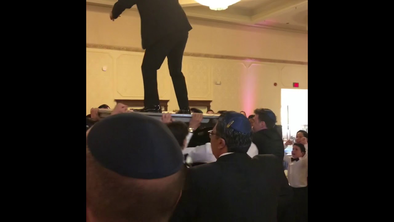 Hardcore Olympic level Simcha Jewish wedding dancing - YouTube