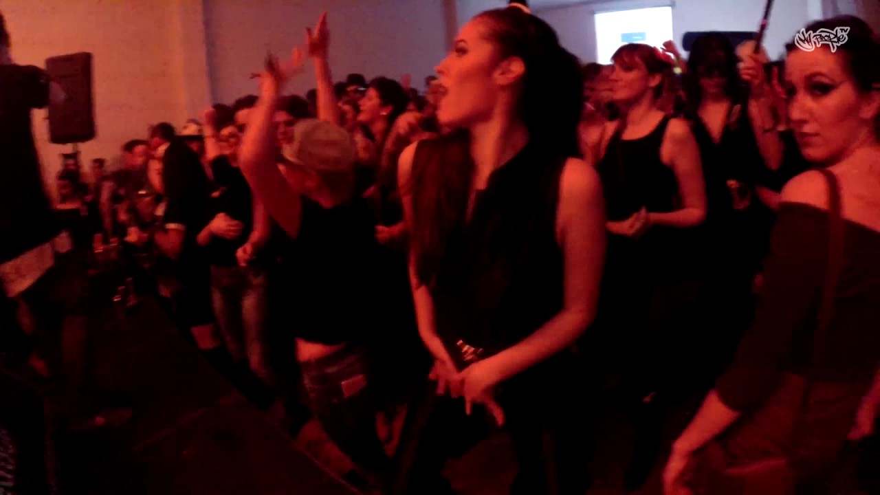 Blaya DUB Playa - Nimfo LIVE @ KST Maskenbal 2016 - YouTube