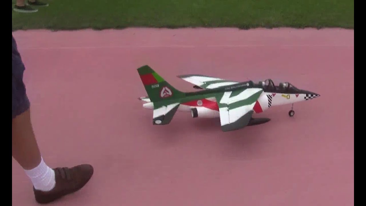 Alpha Fighter ducted fan EP RC Jet airplane WATTS 2010 SMMAC - YouTube