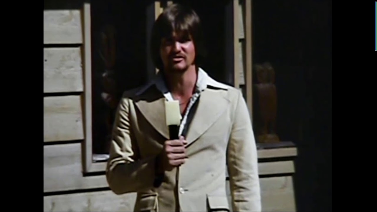 1977 Mark Young Commentates Home Building Process - YouTube