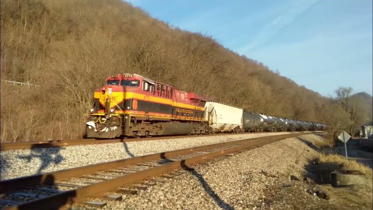 KCS 4772 Leads An Eastbound Ethanol Train! - YouTube