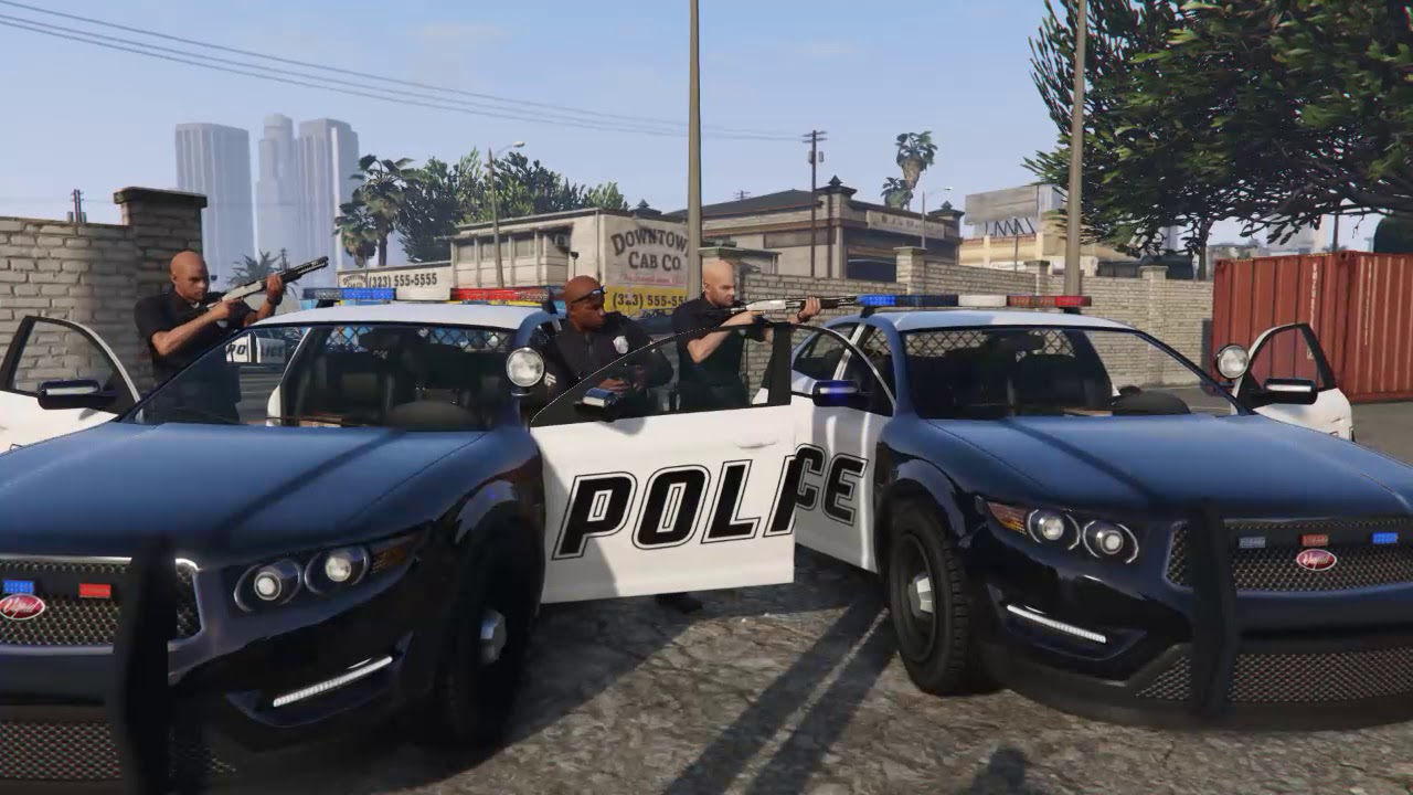 GTA V - A Police Raid at Lost Clubhouse - YouTube