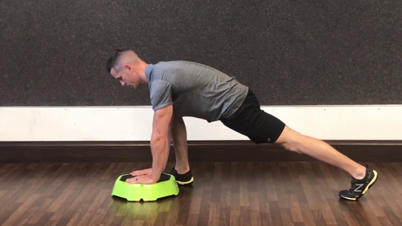 Elevated Alternating Sprinter Stretch - YouTube