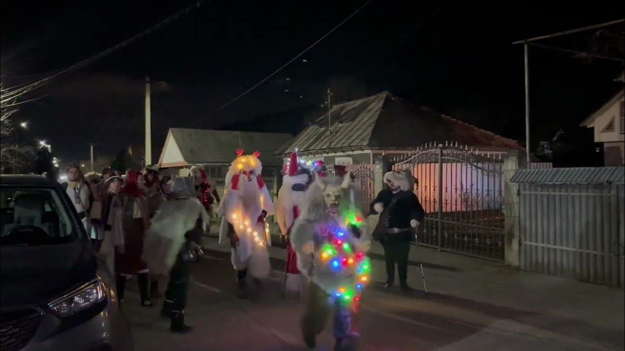 TRADITII SI OBICEIURI DE ANUL NOU - HORA DE LA VADURELE (2023-2024) - YouTube