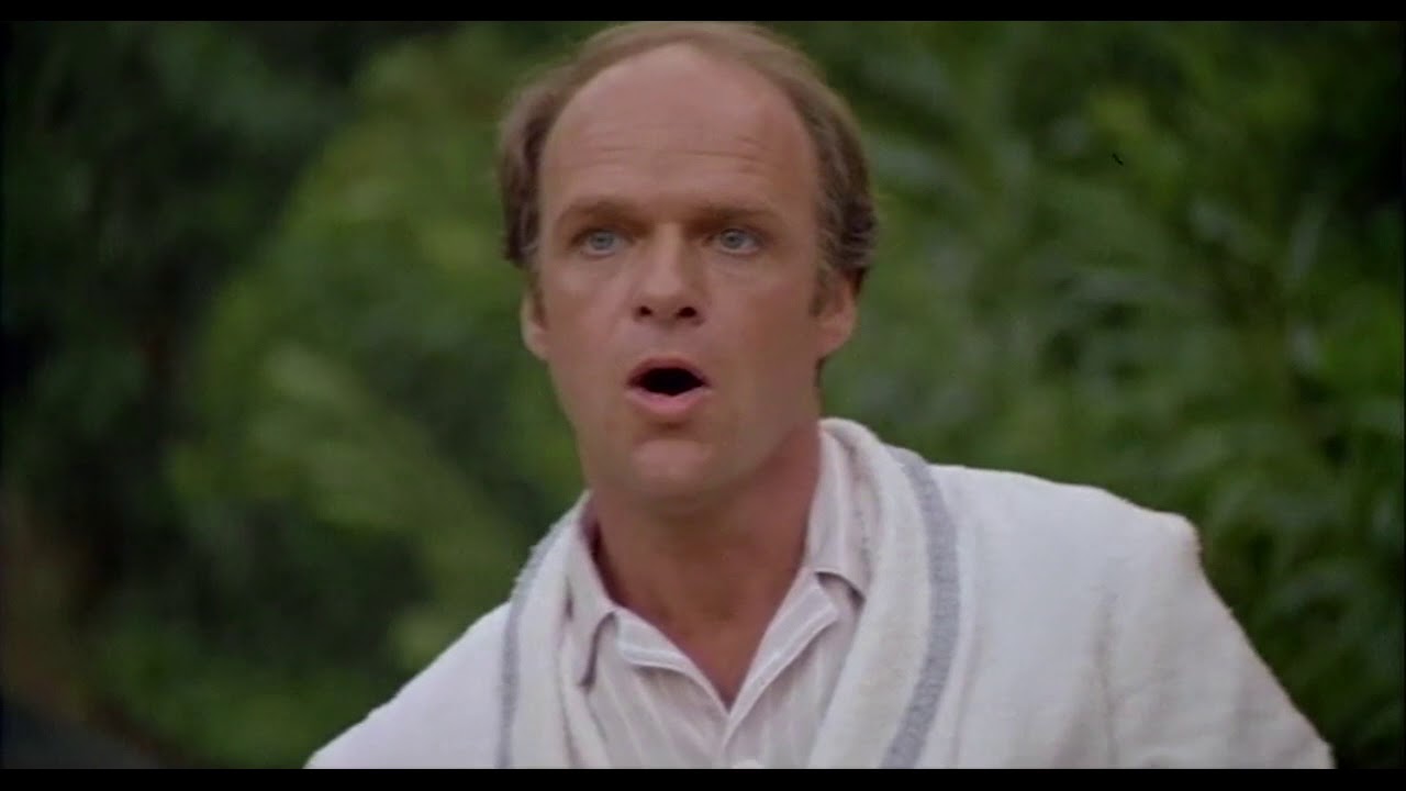 Commando - Opening scene - YouTube