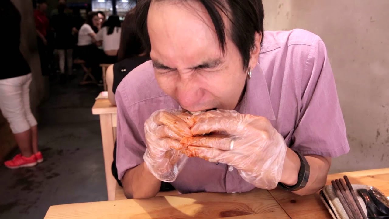 Eating on the Streets of China: Rabbit Head - YouTube