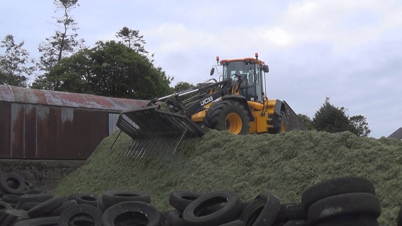 Lifting Silage In Ballyjamesduff With Keith Allen Agri 2016 Pt3 Pit ...