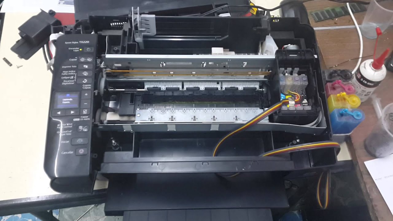 Mantenimiento a una TX 220 Epson - YouTube