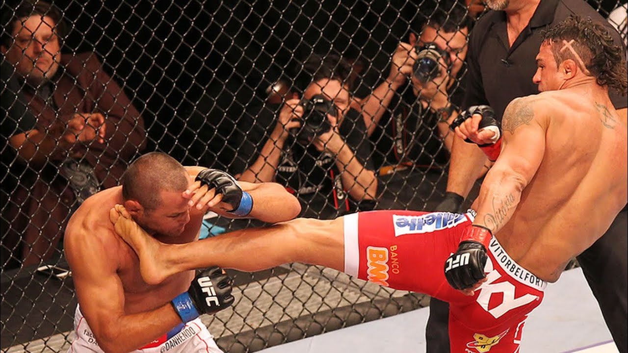 UFC 4 | I feel the Steroids kicking in (TRT Vitor) - YouTube