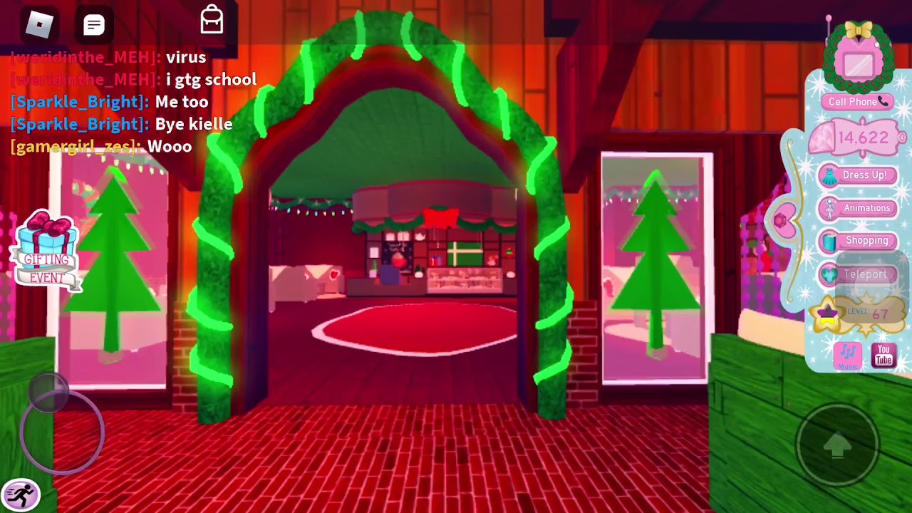 Touring The Royale High Christmas Update + New Christmas Intro - YouTube