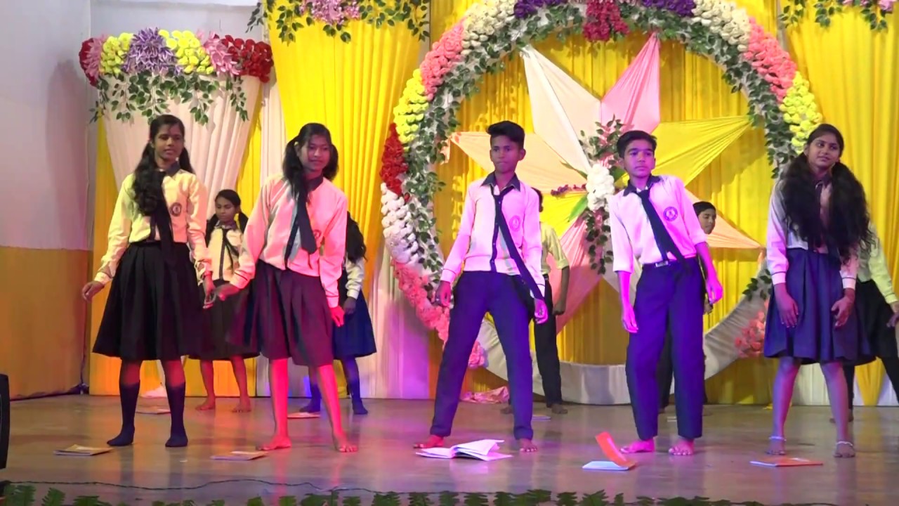 Maths Mein Dabba Gul dance performance - YouTube