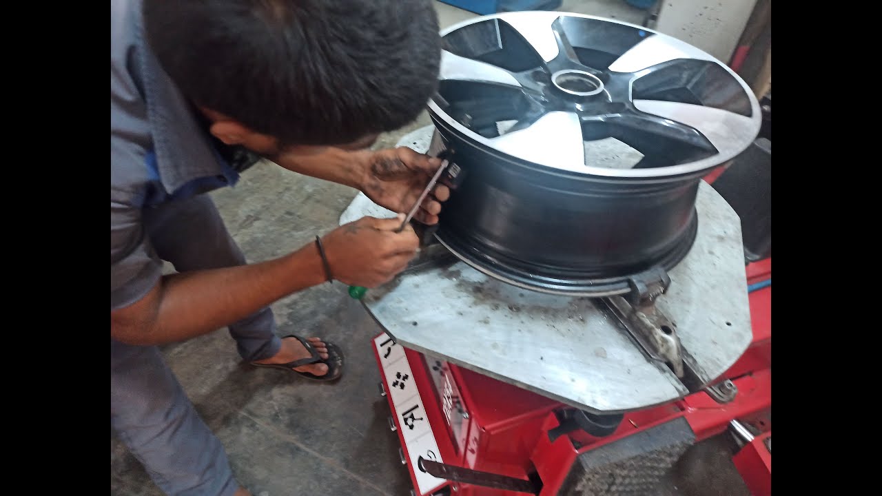 Installing and configuring Tymtyx Sensairy Universal TPMS for Tata ...