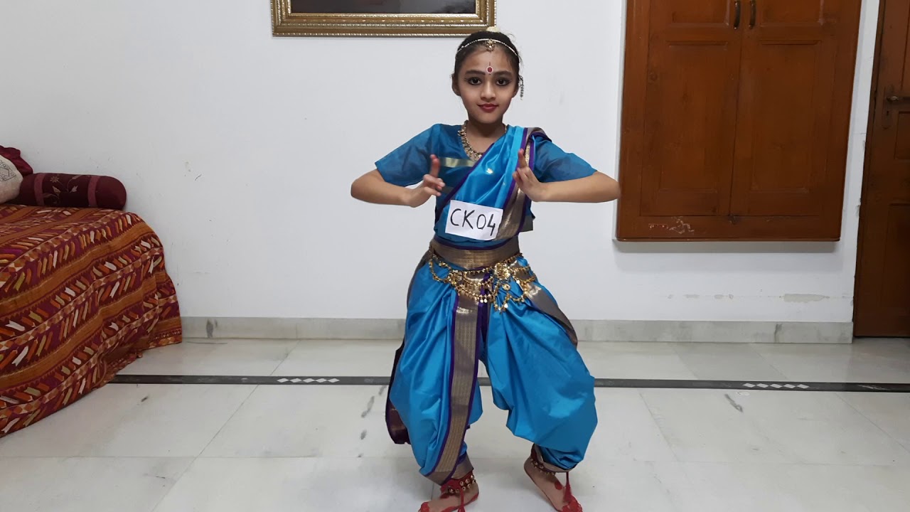 Alarippu dance | Bharatnatayam by Aarna jain - YouTube