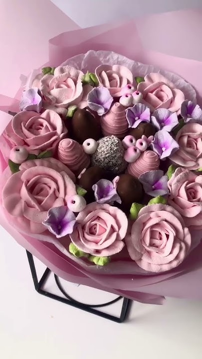 Клубника в шоколаде с розами из зефира Chocolate Cake Florist Flowers Love Strawberry