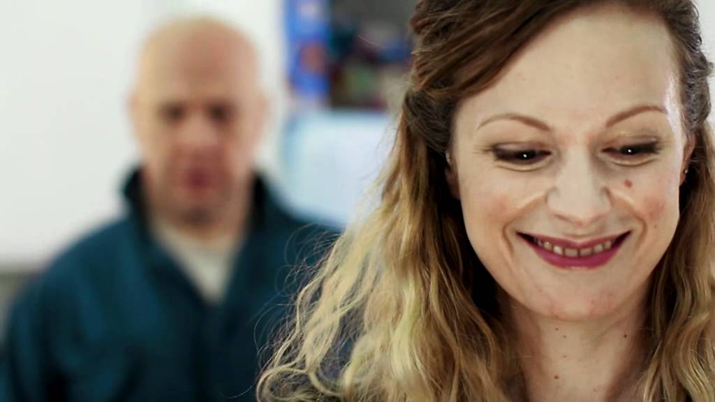 The CAST Button - YouTube