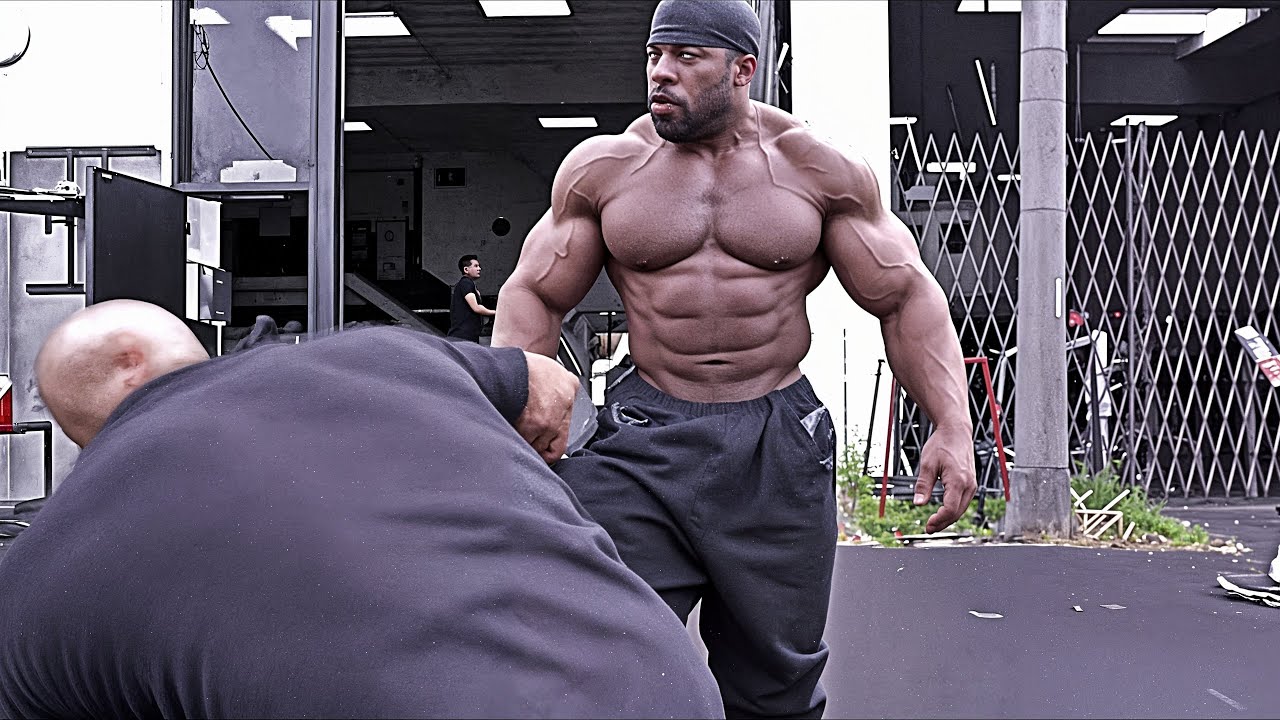 Dumb Bodybuilders Challenging Fighters... - YouTube