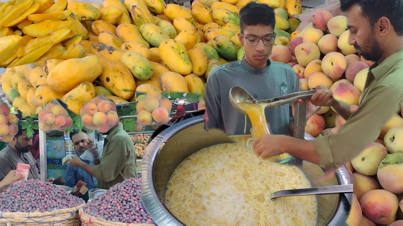 fresh juice corner |street food Pakistan Karachi 👌|peach 🍑 juice |mango ...
