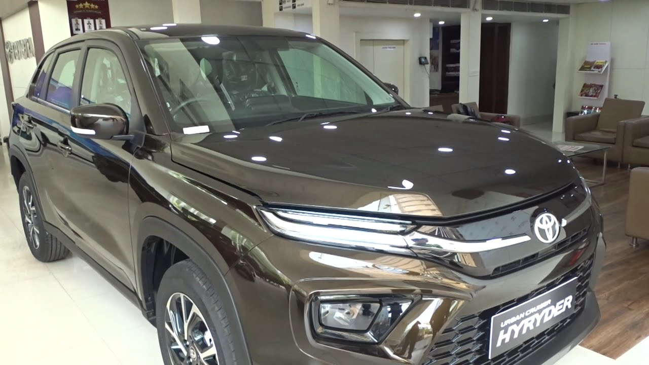 Toyota Urban Cruiser Hyryder | Cave Black, G Neo Drive | Walkaround ...