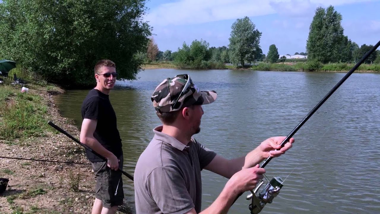 Carp Fishing at Willows Lakes, St Albans - YouTube