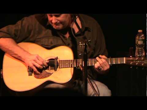 Blue Valiant - Jeff Daniels, Live - YouTube